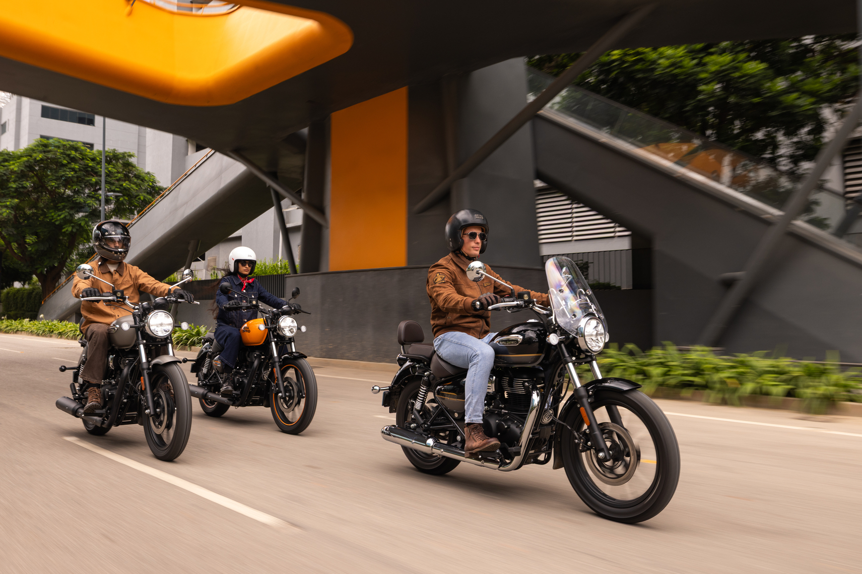 2025 Royal Enfield Meteor 350 gets minor upgrade and new colours ...